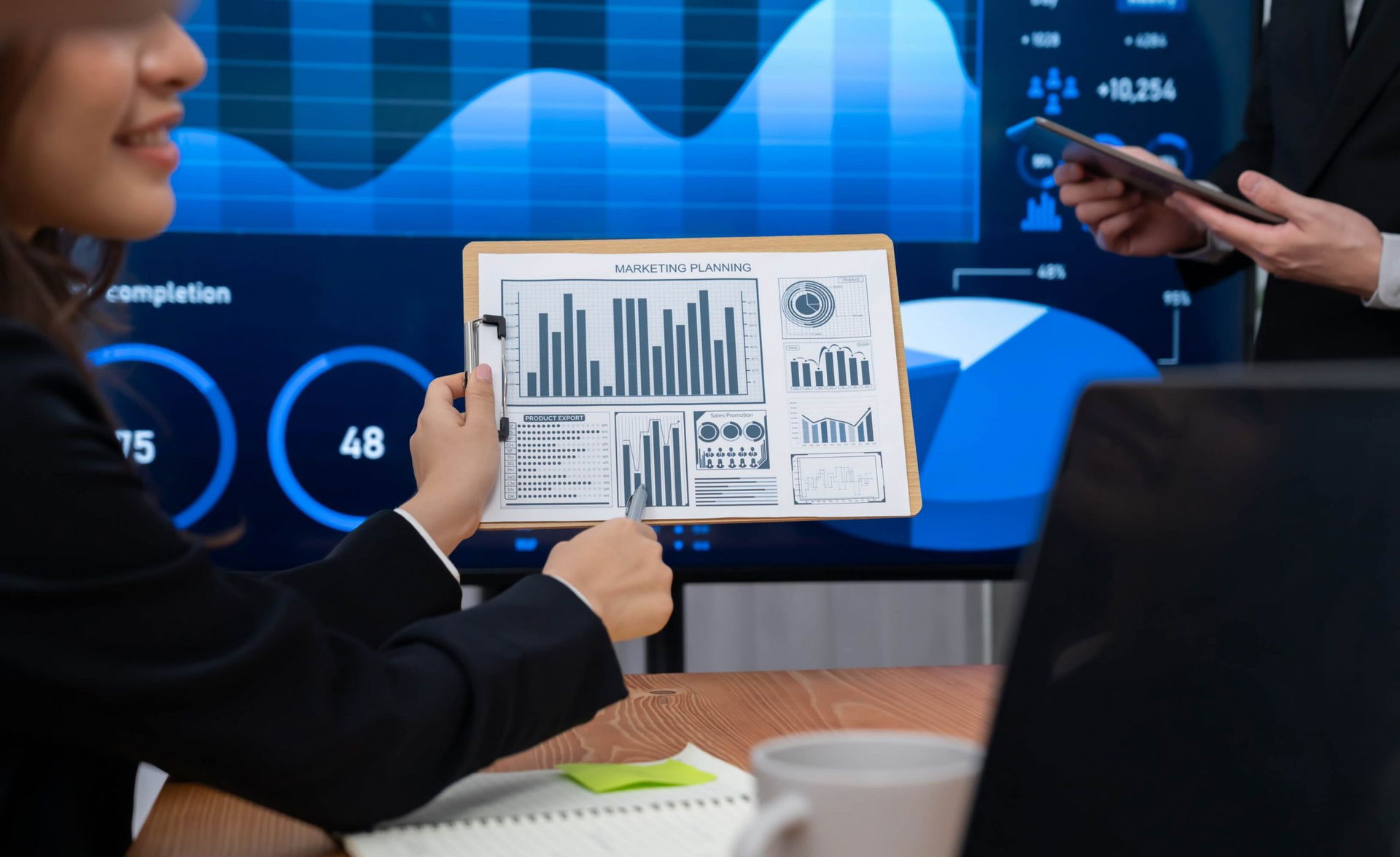 A guide to achieving data analytics excellence